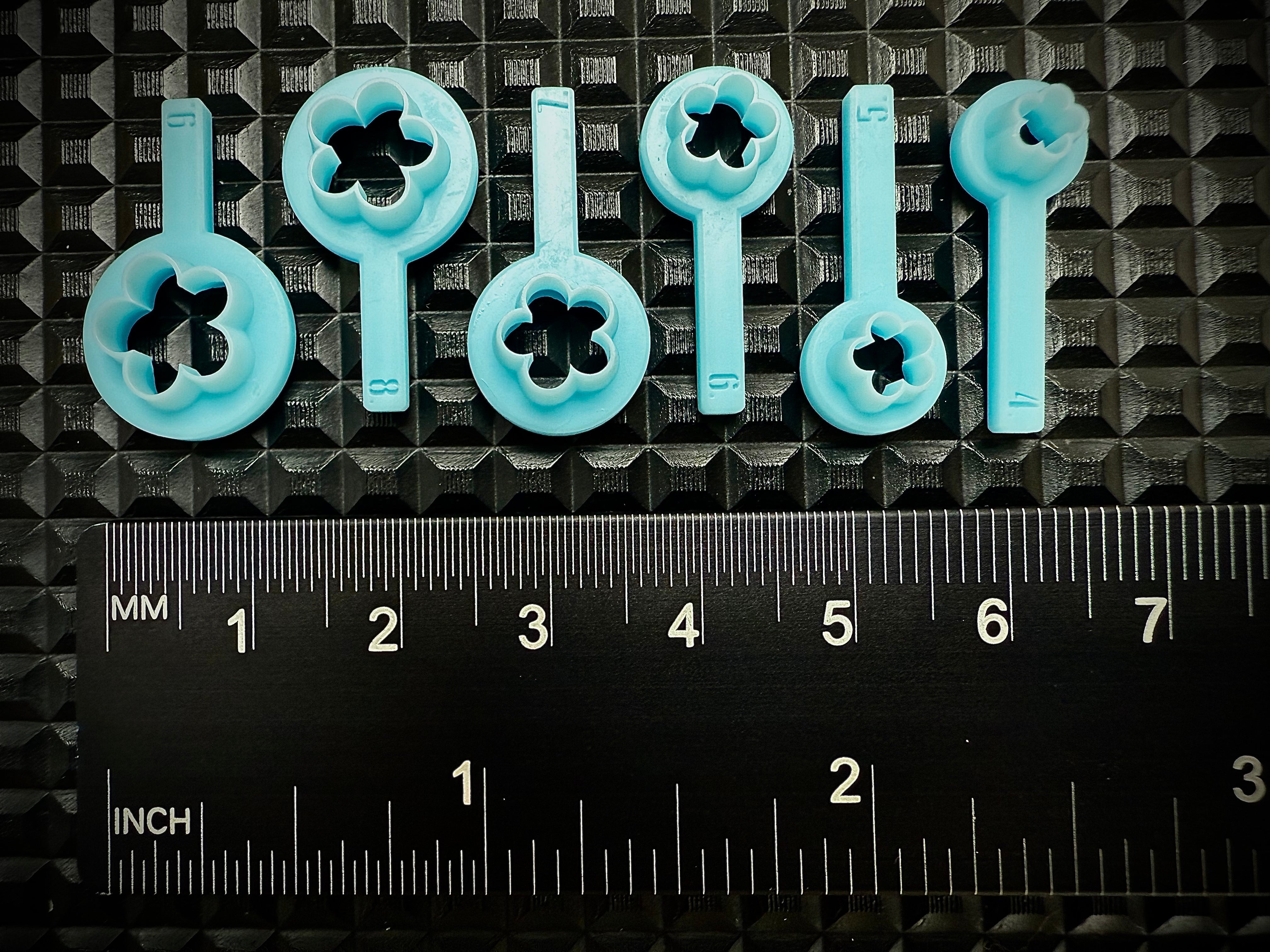 Teeny Tiny sets – Cutting Clay